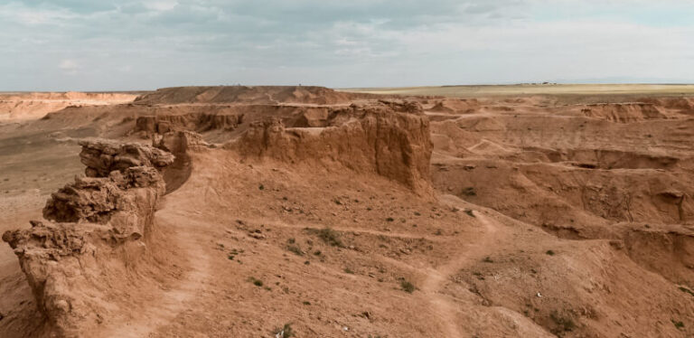 Flaming Cliffs Hiking: Gobi Desert Wilderness Trek